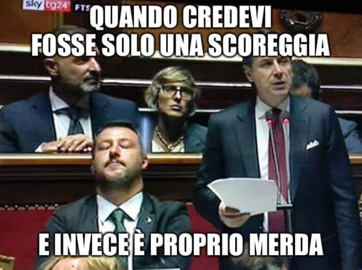C'è una nuova base che sta girando... Questo meme è divertente e ...